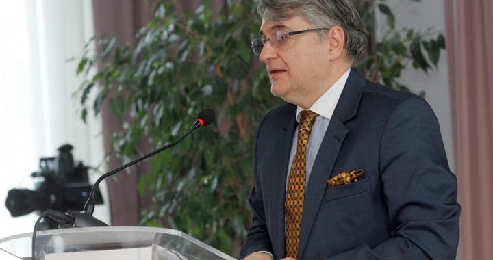 Revenirea la doctrina conservatoare: calea Dreaptă spre o guvernare de ...